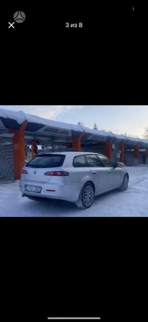 Melns Alfa Romeo 159 2007 Viļņa, ar dzinēja tilpumu 1.90 L un nobraukumu 410 tūkst. km par 2130 €, foto 5 vietnē AUTOMOTO.COM.LV