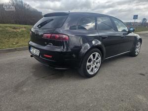 Melns Alfa Romeo 159 2007 Viļņa, ar dzinēja tilpumu 1.90 L un nobraukumu 253 tūkst. km par 900 €, foto 5 vietnē AUTOMOTO.COM.LV