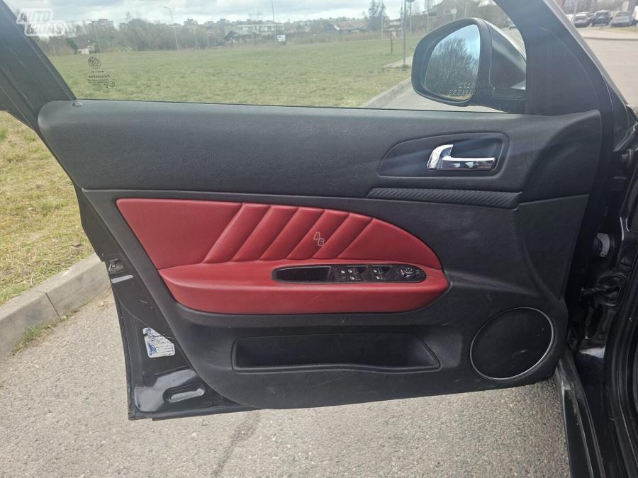 Melns Alfa Romeo 159 2007 Viļņa, ar dzinēja tilpumu 1.90 L un nobraukumu 253 tūkst. km par 900 €, foto 13 vietnē AUTOMOTO.COM.LV