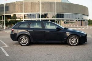 Melns Alfa Romeo 159 2007 Kėdainiai, ar dzinēja tilpumu 1.90 L un nobraukumu 313 tūkst. km par 800 €, foto 5 vietnē AUTOMOTO.COM.LV