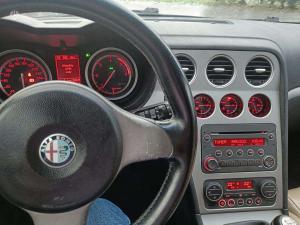 Melns Alfa Romeo 159 2007 Kauņa, ar dzinēja tilpumu 1.91 L un nobraukumu 368 tūkst. km par 1250 €, foto 6 vietnē AUTOMOTO.COM.LV