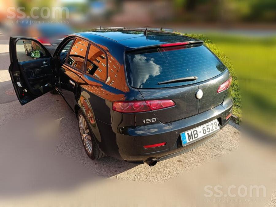 Melns Alfa Romeo 159 2008 Rīga, ar dzinēja tilpumu 1.90 L un nobraukumu 296 tūkst. km par 2400 €, foto 1 vietnē AUTOMOTO.COM.LV