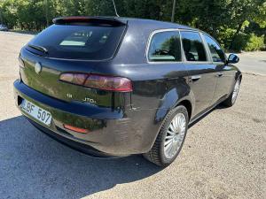Melns Alfa Romeo 159 2008 Kauņa, ar dzinēja tilpumu 1.91 L un nobraukumu 309 tūkst. km par 1300 €, foto 15 vietnē AUTOMOTO.COM.LV