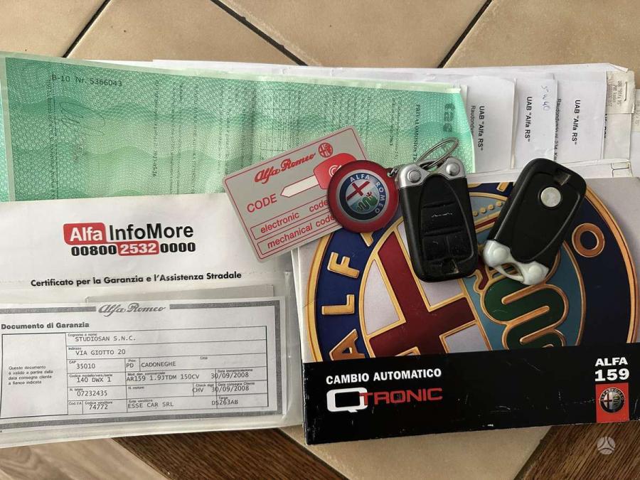 Melns Alfa Romeo 159 2008 Kauņa, ar dzinēja tilpumu 1.91 L un nobraukumu 309 tūkst. km par 1300 €, foto 16 vietnē AUTOMOTO.COM.LV