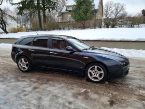 Черный Альфа Ромео 159 2008 в Екабпилс, объемом двигателя 1.90 л и пробегом 333 тыс. км за 2850 €, фото 5 на AUTOMOTO.COM.LV