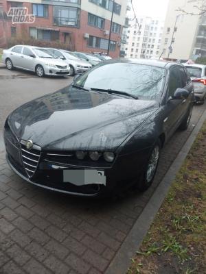 Black Alfa Romeo 159 2008 in Vilnius, with an engine capacity of 1.90 L and mileage of 275 thousand km for 1200 €, photo  on AUTOMOTO.COM.LV