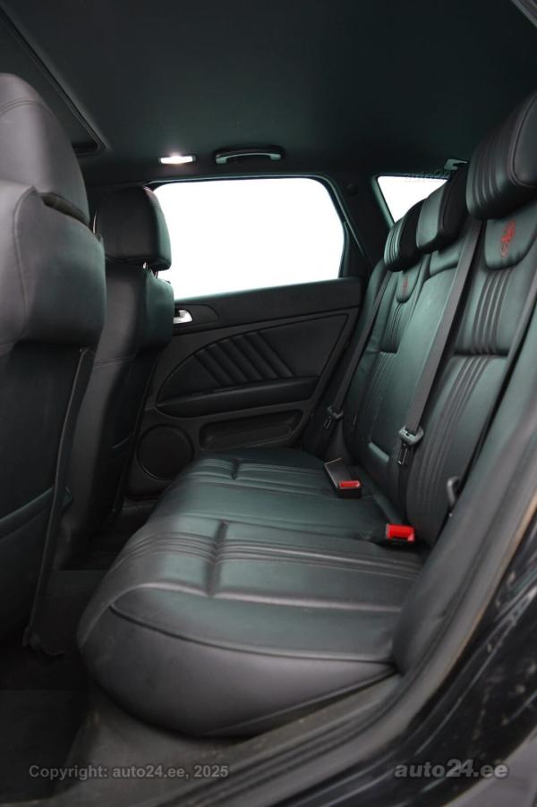 Melns Alfa Romeo 159 2009 Tartu, ar dzinēja tilpumu 2.40 L un nobraukumu 167 tūkst. km par 8000 €, foto 11 vietnē AUTOMOTO.COM.LV