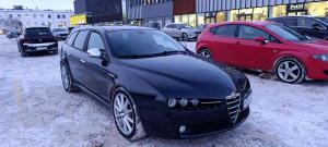 Black Alfa Romeo 159 2009 in Vilnius, with an engine capacity of 1.90 L and mileage of 300 thousand km for 1500 €, photo  on AUTOMOTO.COM.LV