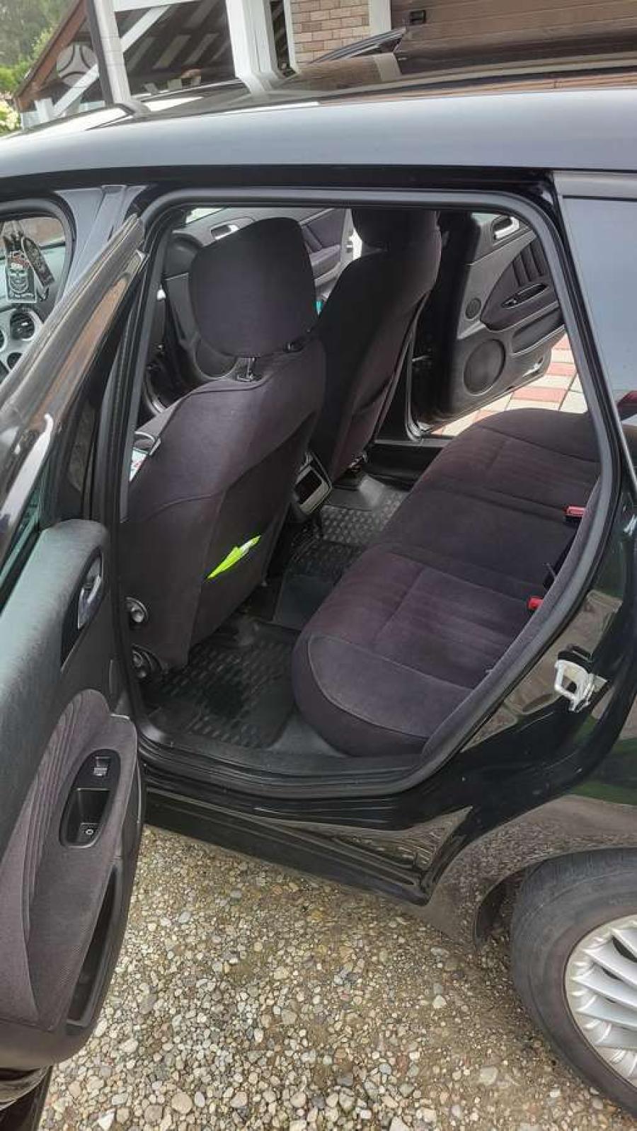 Melns Alfa Romeo 159 2009 Viļņa, ar dzinēja tilpumu 1.91 L un nobraukumu 328 tūkst. km par 2200 €, foto 11 vietnē AUTOMOTO.COM.LV