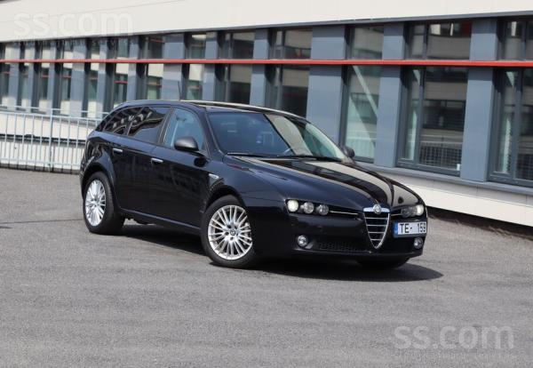 Black Alfa Romeo 159 2010 in Riga, with an engine capacity of 1.70 L and mileage of 156 thousand km for 6280 €, photo 1 on AUTOMOTO.COM.LV