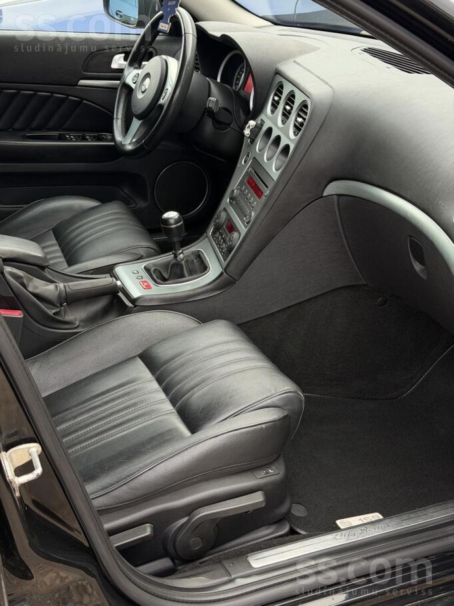 Melns Alfa Romeo 159 2010 Rīga, ar dzinēja tilpumu 1.70 L un nobraukumu 156 tūkst. km par 6280 €, foto 10 vietnē AUTOMOTO.COM.LV