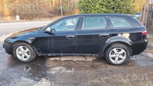 Melns Alfa Romeo 159 2010 Rīga, ar dzinēja tilpumu 1.90 L un nobraukumu 326 tūkst. km par 1650 €, foto 4 vietnē AUTOMOTO.COM.LV