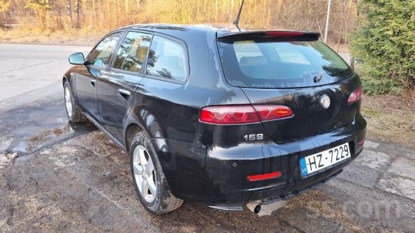 Melns Alfa Romeo 159 2010 Rīga, ar dzinēja tilpumu 1.90 L un nobraukumu 326 tūkst. km par 1650 €, foto 4 vietnē AUTOMOTO.COM.LV