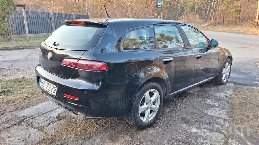 Melns Alfa Romeo 159 2010 Rīga, ar dzinēja tilpumu 1.90 L un nobraukumu 326 tūkst. km par 1650 €, foto 7 vietnē AUTOMOTO.COM.LV