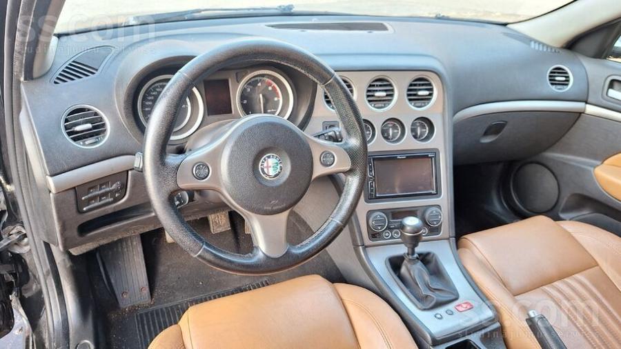Melns Alfa Romeo 159 2010 Rīga, ar dzinēja tilpumu 1.90 L un nobraukumu 326 tūkst. km par 1650 €, foto 12 vietnē AUTOMOTO.COM.LV