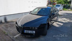 Melns Alfa Romeo 159 2011 Tallina, ar dzinēja tilpumu 2.40 L un nobraukumu 224 tūkst. km par 2250 €, foto 3 vietnē AUTOMOTO.COM.LV