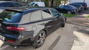 Melns Alfa Romeo 159 2011 Tallina, ar dzinēja tilpumu 2.40 L un nobraukumu 224 tūkst. km par 2250 €, foto 6 vietnē AUTOMOTO.COM.LV