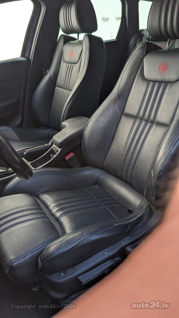 Melns Alfa Romeo 159 2011 Tallina, ar dzinēja tilpumu 2.40 L un nobraukumu 224 tūkst. km par 2250 €, foto 9 vietnē AUTOMOTO.COM.LV