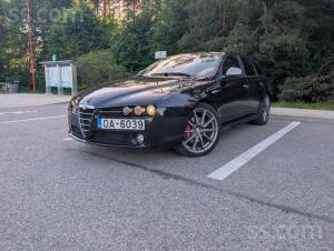 Black Alfa Romeo 159 2012 in Jekabpils, with an engine capacity of 2.00 L and mileage of 269 thousand km for 3999 €, photo  on AUTOMOTO.COM.LV