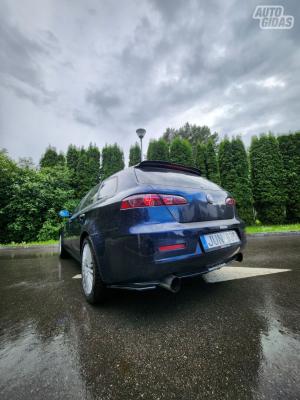 Zils Alfa Romeo 159 2006 Elektrėnai, ar dzinēja tilpumu 1.90 L un nobraukumu 452 tūkst. km par 2000 €, foto 5 vietnē AUTOMOTO.COM.LV