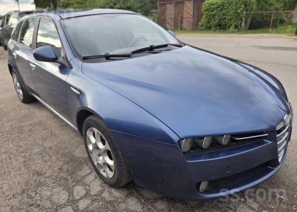 Zils Alfa Romeo 159 2006 Talsi, ar dzinēja tilpumu 1.90 L un nobraukumu 278 tūkst. km par 1800 €, foto 6 vietnē AUTOMOTO.COM.LV