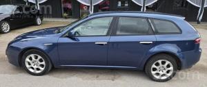 Blue Alfa Romeo 159 2006 in Talsi, with an engine capacity of 1.90 L and mileage of 278 thousand km for 1800 €, photo 3 on AUTOMOTO.COM.LV