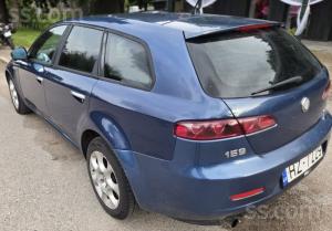 Blue Alfa Romeo 159 2006 in Talsi, with an engine capacity of 1.90 L and mileage of 278 thousand km for 1800 €, photo 4 on AUTOMOTO.COM.LV