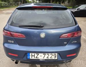 Blue Alfa Romeo 159 2006 in Talsi, with an engine capacity of 1.90 L and mileage of 278 thousand km for 1800 €, photo 6 on AUTOMOTO.COM.LV
