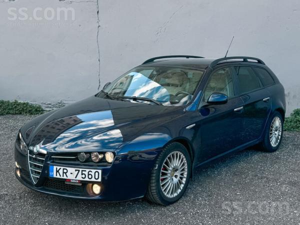 Синий Альфа Ромео 159 2006 в Рига, объемом двигателя 1.90 л и пробегом 325 тыс. км за 1390 €, фото 1 на AUTOMOTO.COM.LV