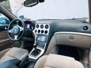 Zils Alfa Romeo 159 2006 Rīga, ar dzinēja tilpumu 1.90 L un nobraukumu 325 tūkst. km par 1390 €, foto 9 vietnē AUTOMOTO.COM.LV