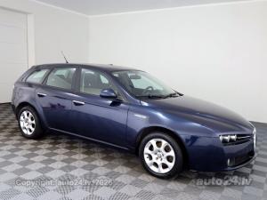 Zils Alfa Romeo 159 2008 Tallina, ar dzinēja tilpumu 1.90 L un nobraukumu 188 tūkst. km par 1699 €, foto  vietnē AUTOMOTO.COM.LV