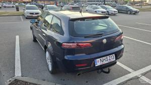 Zils Alfa Romeo 159 2008 Viļņa, ar dzinēja tilpumu 1.80 L un nobraukumu 282 tūkst. km par 800 €, foto 4 vietnē AUTOMOTO.COM.LV