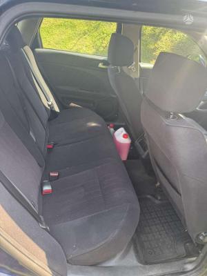 Zils Alfa Romeo 159 2008 Viļņa, ar dzinēja tilpumu 1.91 L un nobraukumu 275 tūkst. km par 2200 €, foto 11 vietnē AUTOMOTO.COM.LV