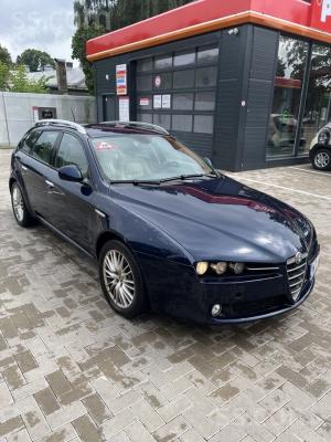 Blue Alfa Romeo 159 2010 in Riga, with an engine capacity of 2.40 L and mileage of 305 thousand km for 4200 €, photo  on AUTOMOTO.COM.LV
