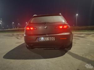 Brown Alfa Romeo 159 2006 in Mazeikiai, with an engine capacity of 2.40 L and mileage of 360 thousand km for 1900 €, photo 3 on AUTOMOTO.COM.LV