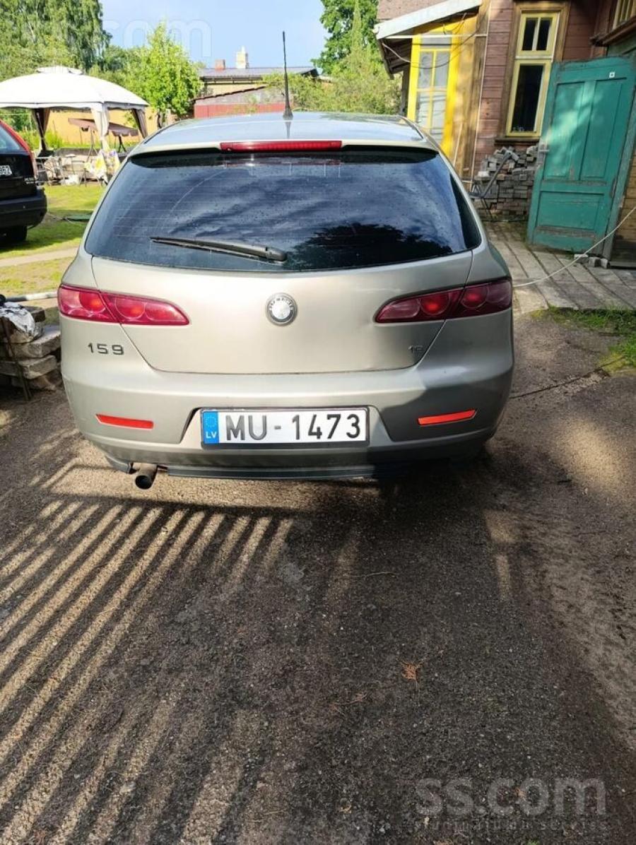 Brūns Alfa Romeo 159 2006 Rīga, ar dzinēja tilpumu 1.90 L un nobraukumu 380 tūkst. km par 1400 €, foto 4 vietnē AUTOMOTO.COM.LV