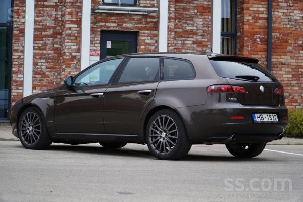 Brūns Alfa Romeo 159 2007 Rīga, ar dzinēja tilpumu 2.40 L un nobraukumu 324 tūkst. km par 1990 €, foto 7 vietnē AUTOMOTO.COM.LV
