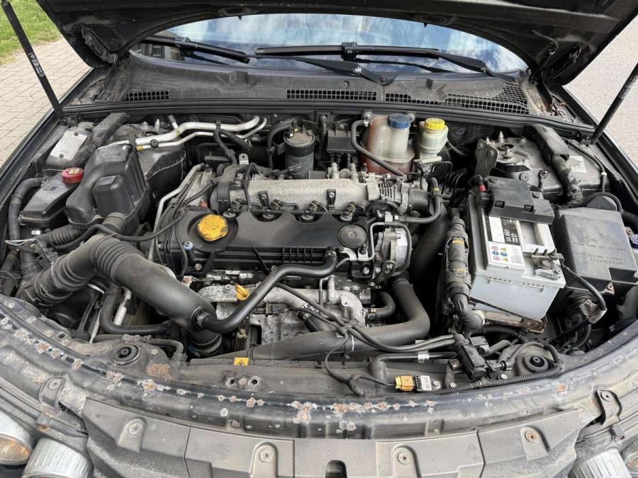 Green Alfa Romeo 159 2008 in Ukmerge, with an engine capacity of 1.91 L and mileage of 280 thousand km for 700 €, photo 11 on AUTOMOTO.COM.LV