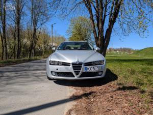 Pelēks Alfa Romeo 159 2006 Kauņa, ar dzinēja tilpumu 2.40 L un nobraukumu 230 tūkst. km par 2300 €, foto 3 vietnē AUTOMOTO.COM.LV