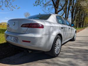 Pelēks Alfa Romeo 159 2006 Kauņa, ar dzinēja tilpumu 2.40 L un nobraukumu 230 tūkst. km par 2300 €, foto 10 vietnē AUTOMOTO.COM.LV