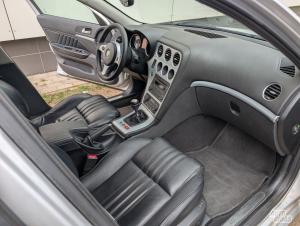 Pelēks Alfa Romeo 159 2006 Kauņa, ar dzinēja tilpumu 2.40 L un nobraukumu 230 tūkst. km par 2300 €, foto 30 vietnē AUTOMOTO.COM.LV