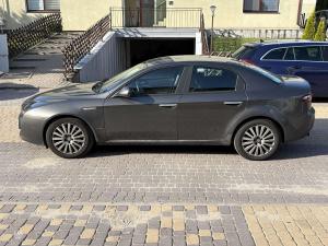 Grey Alfa Romeo 159 2006 in Kaunas, with an engine capacity of 1.91 L and mileage of 281 thousand km for 1100 €, photo 5 on AUTOMOTO.COM.LV