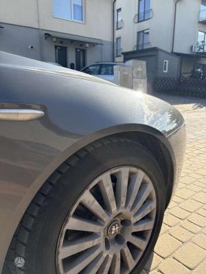 Grey Alfa Romeo 159 2006 in Kaunas, with an engine capacity of 1.91 L and mileage of 281 thousand km for 1100 €, photo 9 on AUTOMOTO.COM.LV