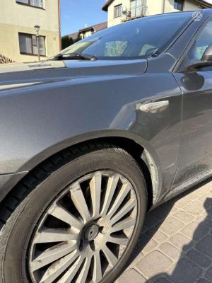 Grey Alfa Romeo 159 2006 in Kaunas, with an engine capacity of 1.91 L and mileage of 281 thousand km for 1100 €, photo 10 on AUTOMOTO.COM.LV