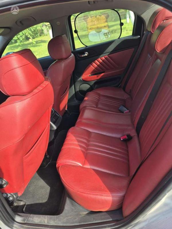 Pelēks Alfa Romeo 159 2007 Kauņa, ar dzinēja tilpumu 1.91 L un nobraukumu 368 tūkst. km par 1400 €, foto 7 vietnē AUTOMOTO.COM.LV