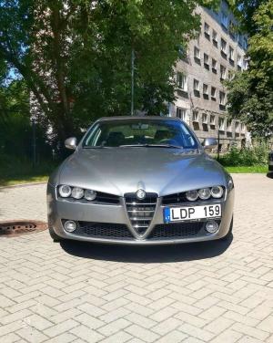 Pelēks Alfa Romeo 159 2008 Klaipėda, ar dzinēja tilpumu 1.91 L un nobraukumu 450 tūkst. km par 2950 €, foto  vietnē AUTOMOTO.COM.LV