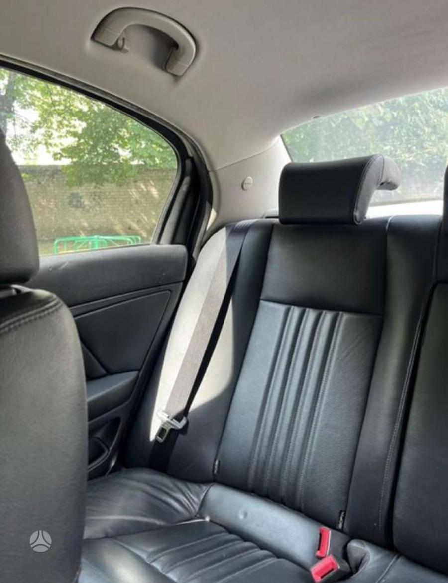 Grey Alfa Romeo 159 2009 in Marijampole, with an engine capacity of 1.91 L and mileage of 190 thousand km for 800 €, photo 9 on AUTOMOTO.COM.LV