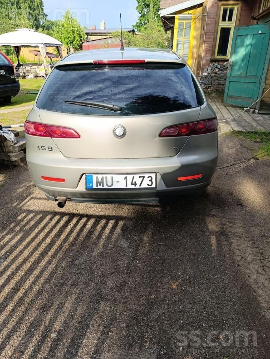 Pelēks Alfa Romeo 159 2006 Rīga, ar dzinēja tilpumu 1.90 L un nobraukumu 379 tūkst. km par 1400 €, foto 8 vietnē AUTOMOTO.COM.LV