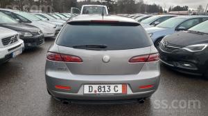Grey Alfa Romeo 159 2007 in Riga, with an engine capacity of 2.40 L and mileage of 240 thousand km for 2700 €, photo 7 on AUTOMOTO.COM.LV