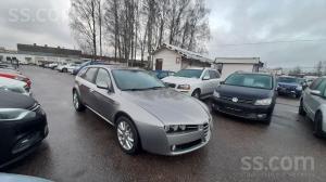 Grey Alfa Romeo 159 2007 in Riga, with an engine capacity of 2.40 L and mileage of 240 thousand km for 2700 €, photo 11 on AUTOMOTO.COM.LV